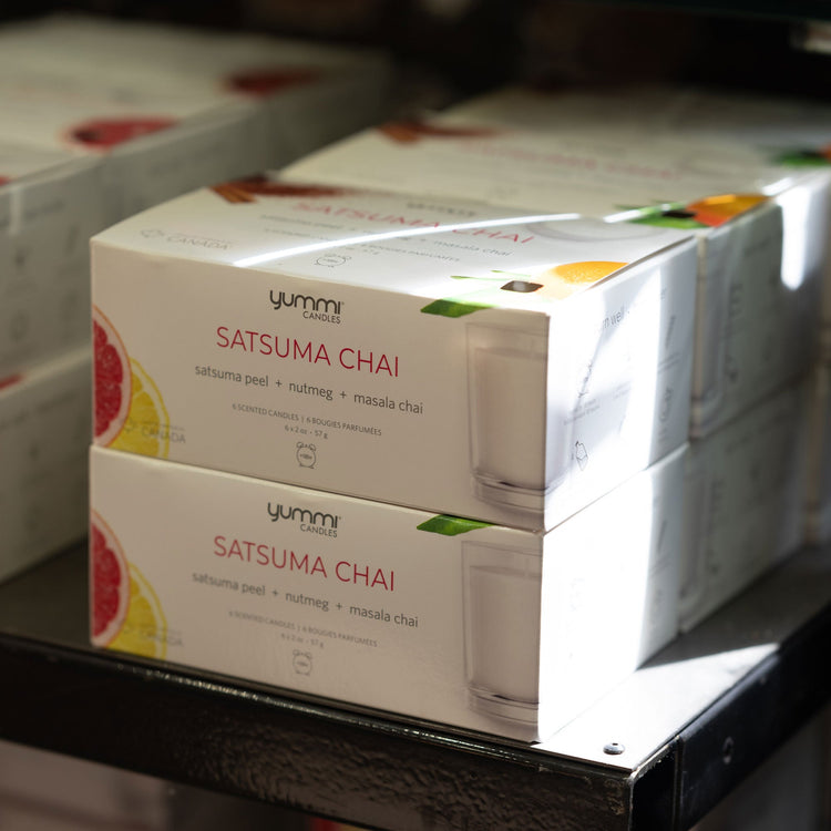 18 Floating Candles and 18 Monet Stem Holders